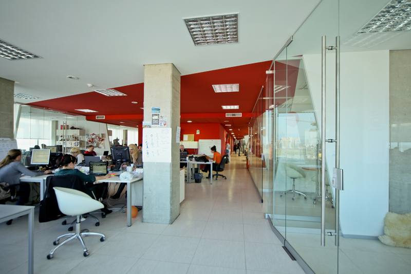 Editorial offices for 3 newspapers in Zagreb, Croatia by IDFL ...