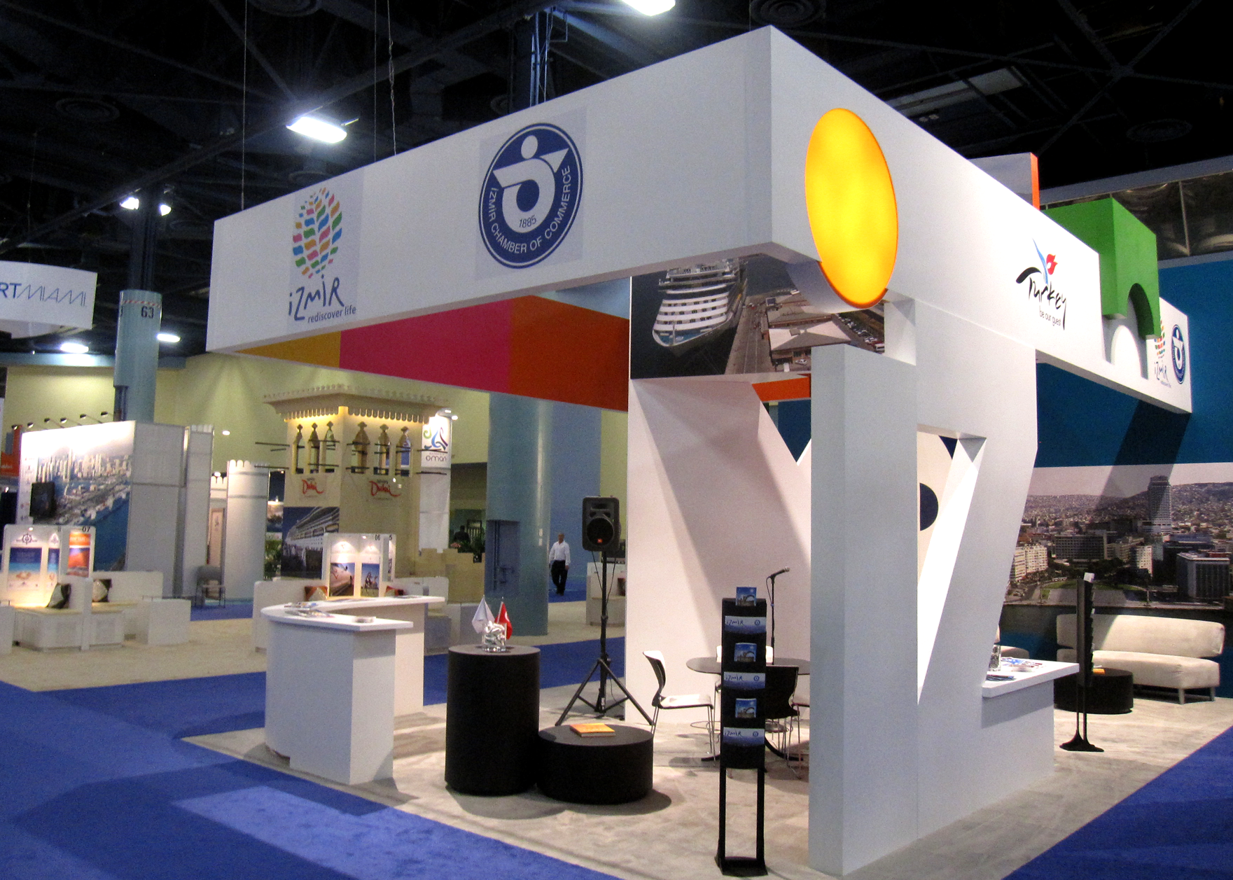 Izmir Chamber of Commerce Exhibition Stand II - Architizer