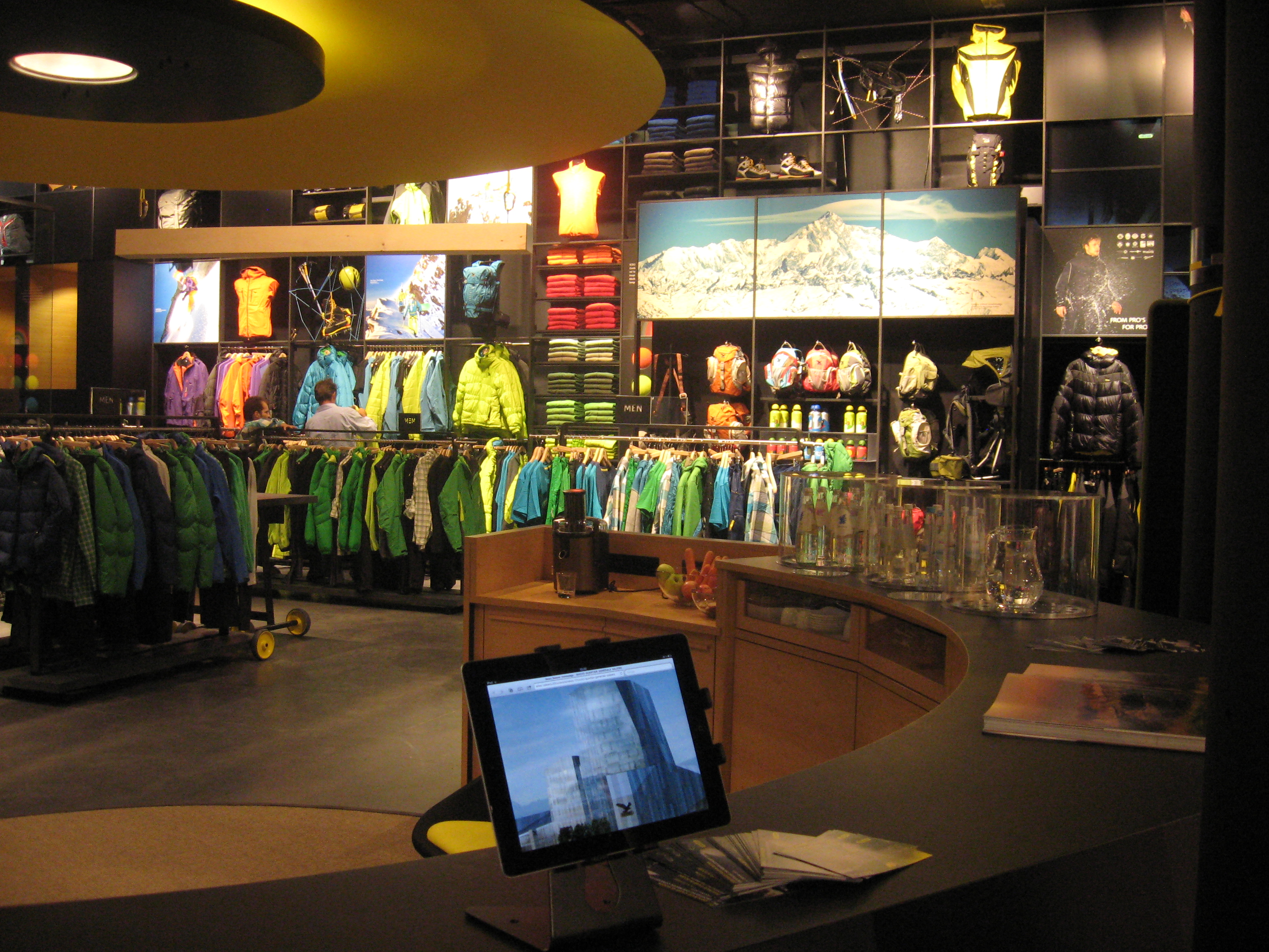 Salewa Flagship Store - Architizer