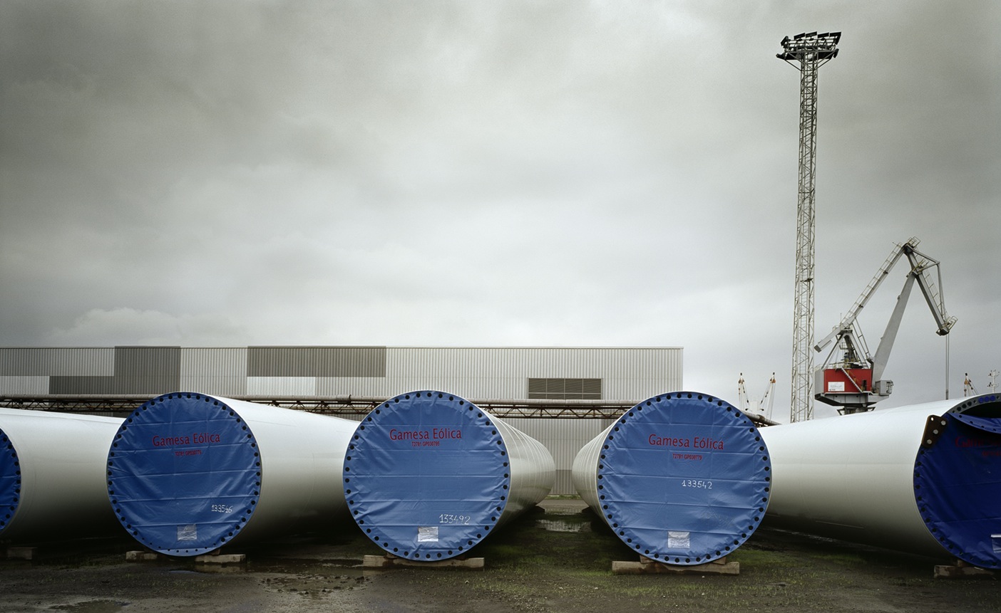 Docks in Avilés Port by [baragaño] - Architizer