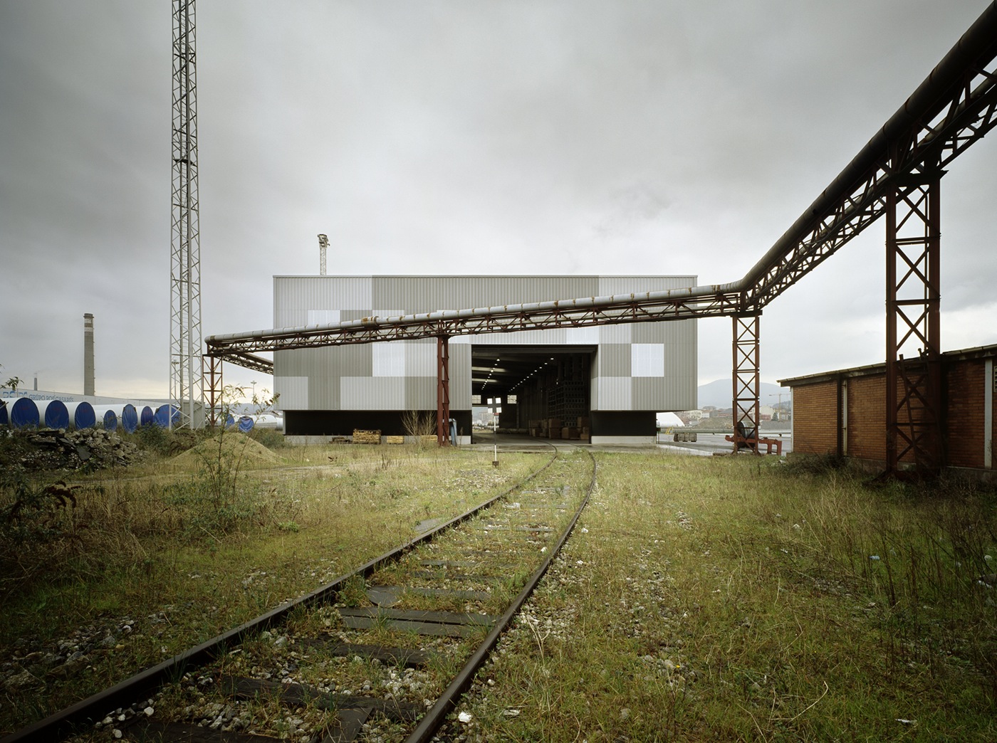 Docks in Avilés Port by [baragaño] - Architizer