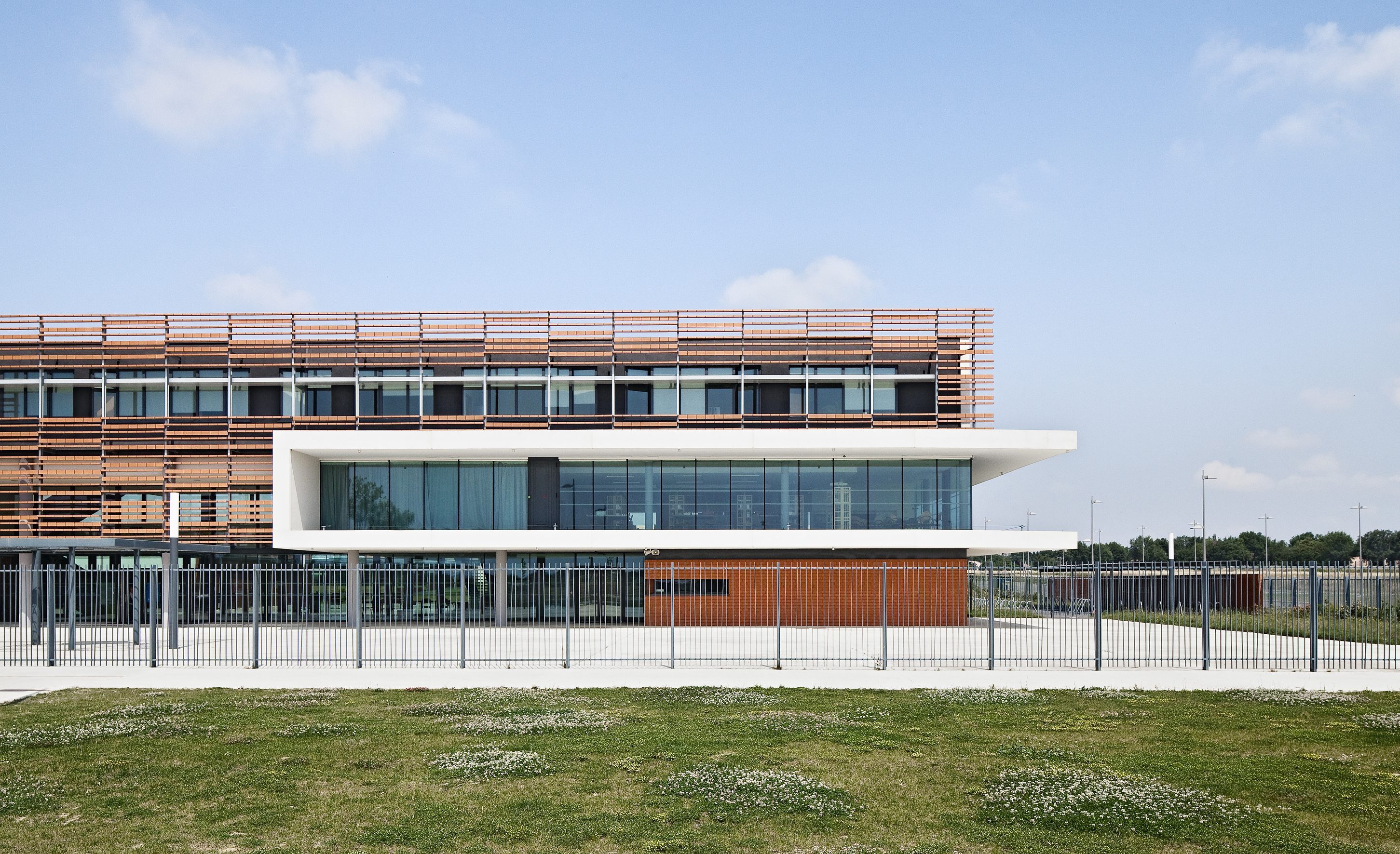 Lycée Clémence Royer - Architizer