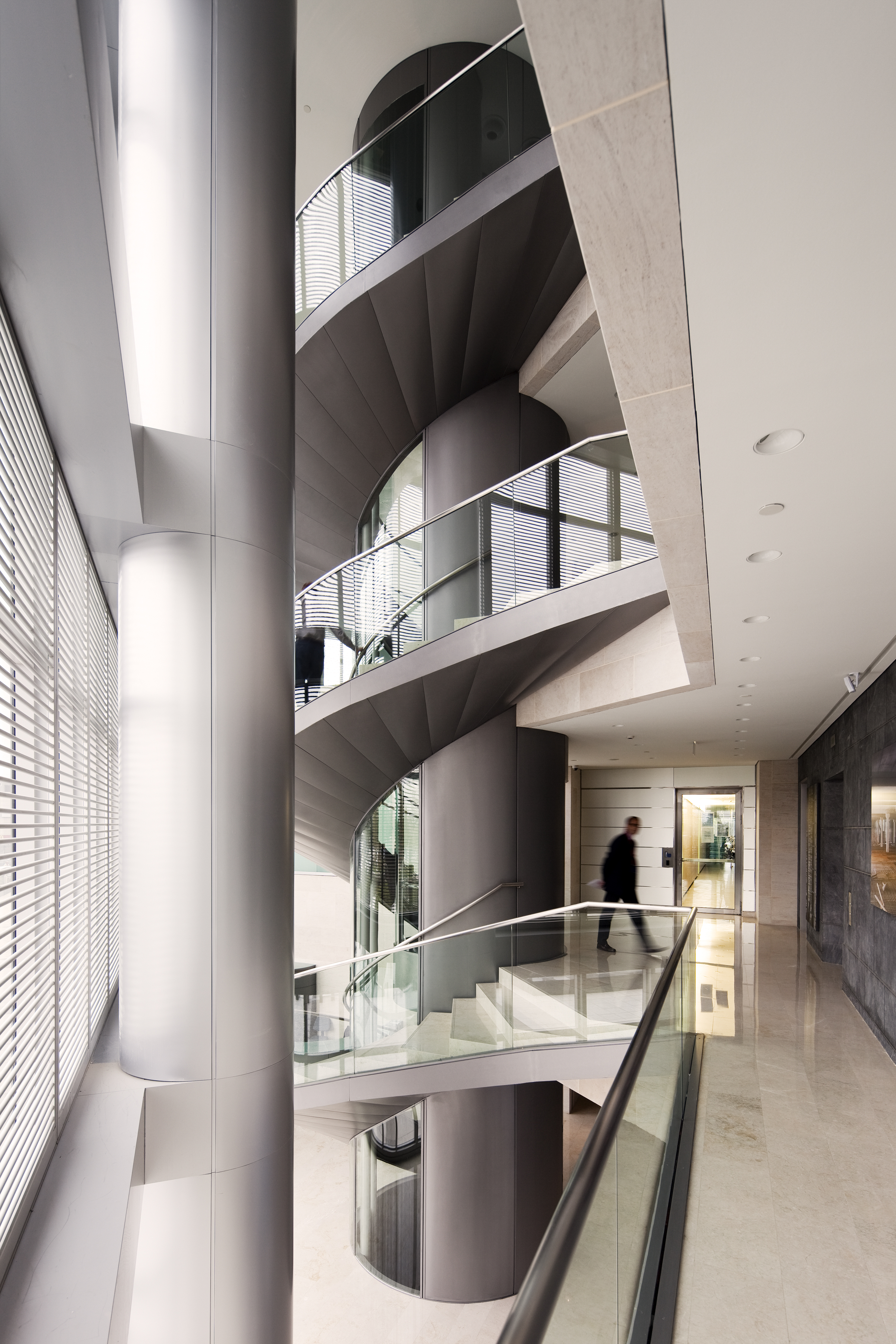 Torre Emperador Castellana (originally Torre Espacio) by Pei Cobb Freed ...