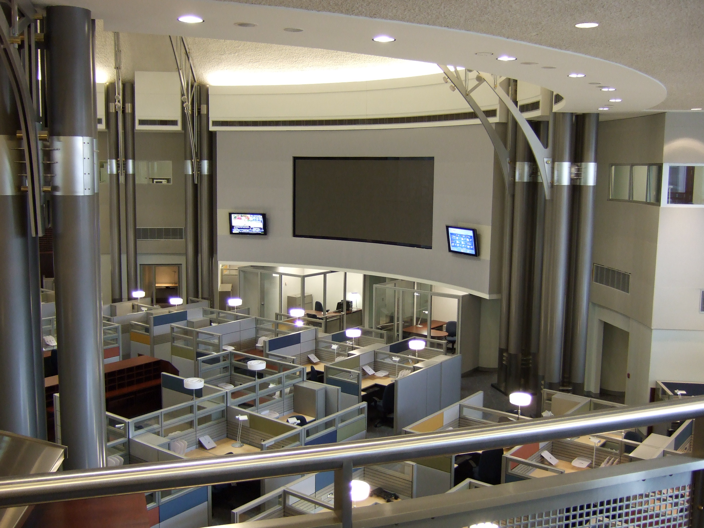 Toronto 311 Service Center - Architizer