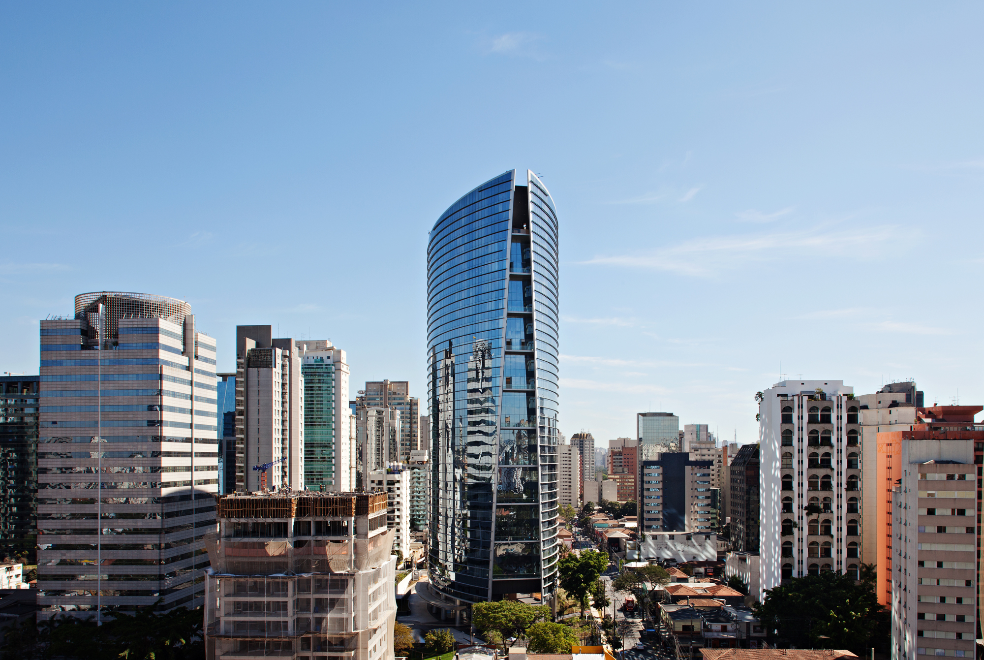 Infinity Tower Sao Paulo by Kohn Pedersen Fox Associates, Aflalo e ...