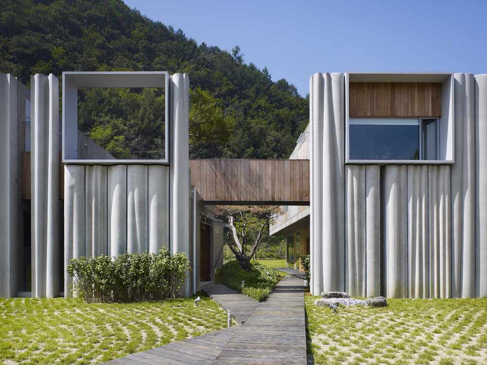 Hanil Cement Information Center and Guesthouse by BCHO Architects ...