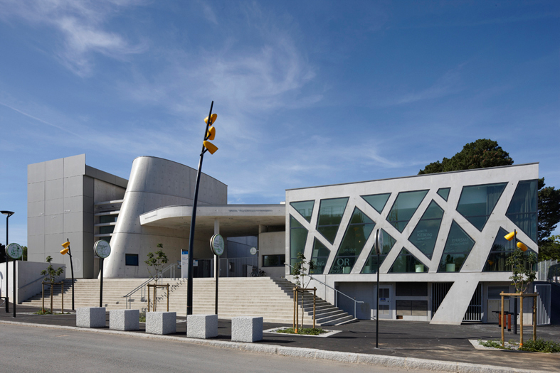 Dervallieres Chezine School by Agence Jean Pierre Lott - Architizer