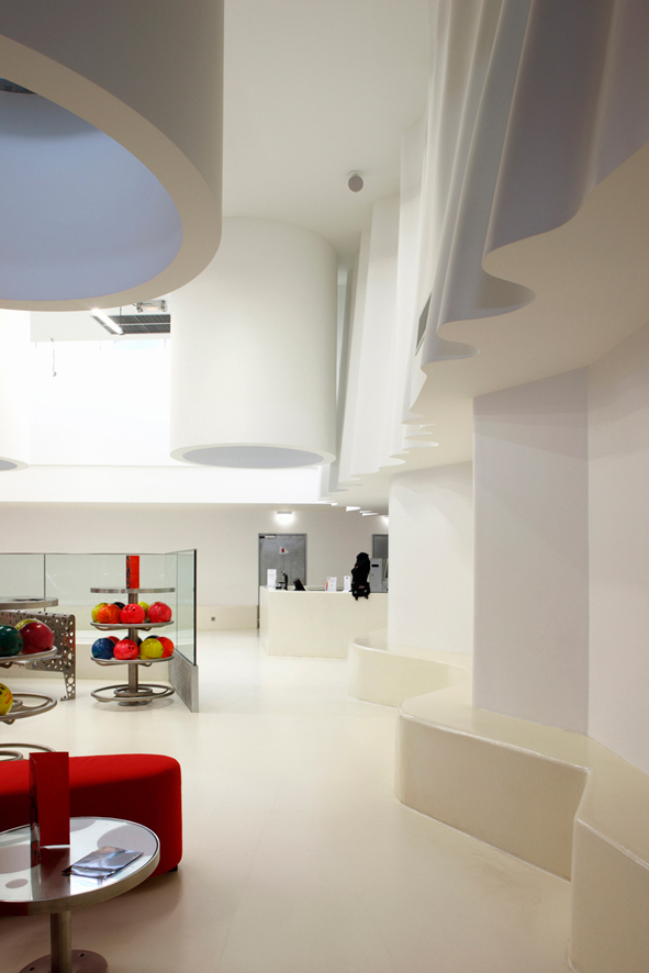 NI-BOX by Agence Jean Pierre Lott - Architizer