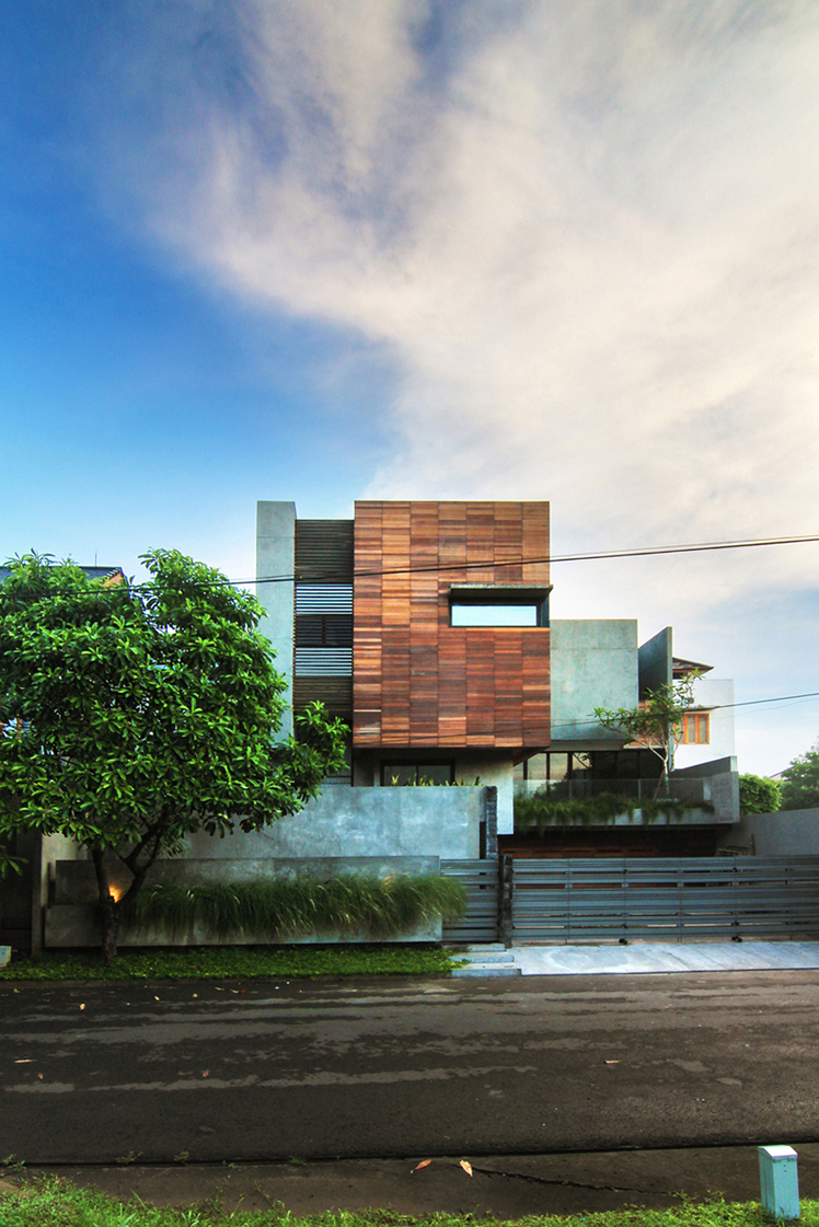 Lumber Shaped-Box House by atelier riri - Architizer