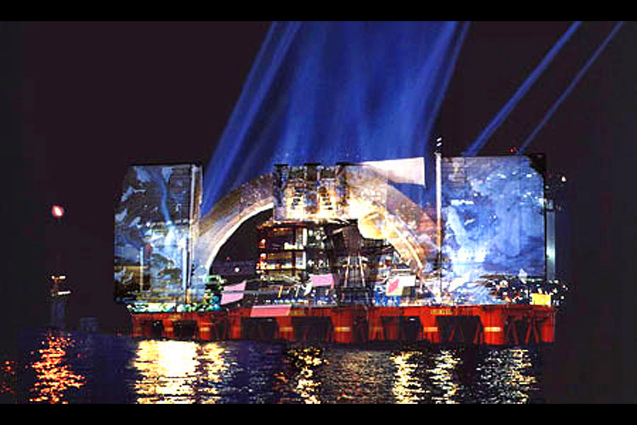 Opera on platform - Architizer