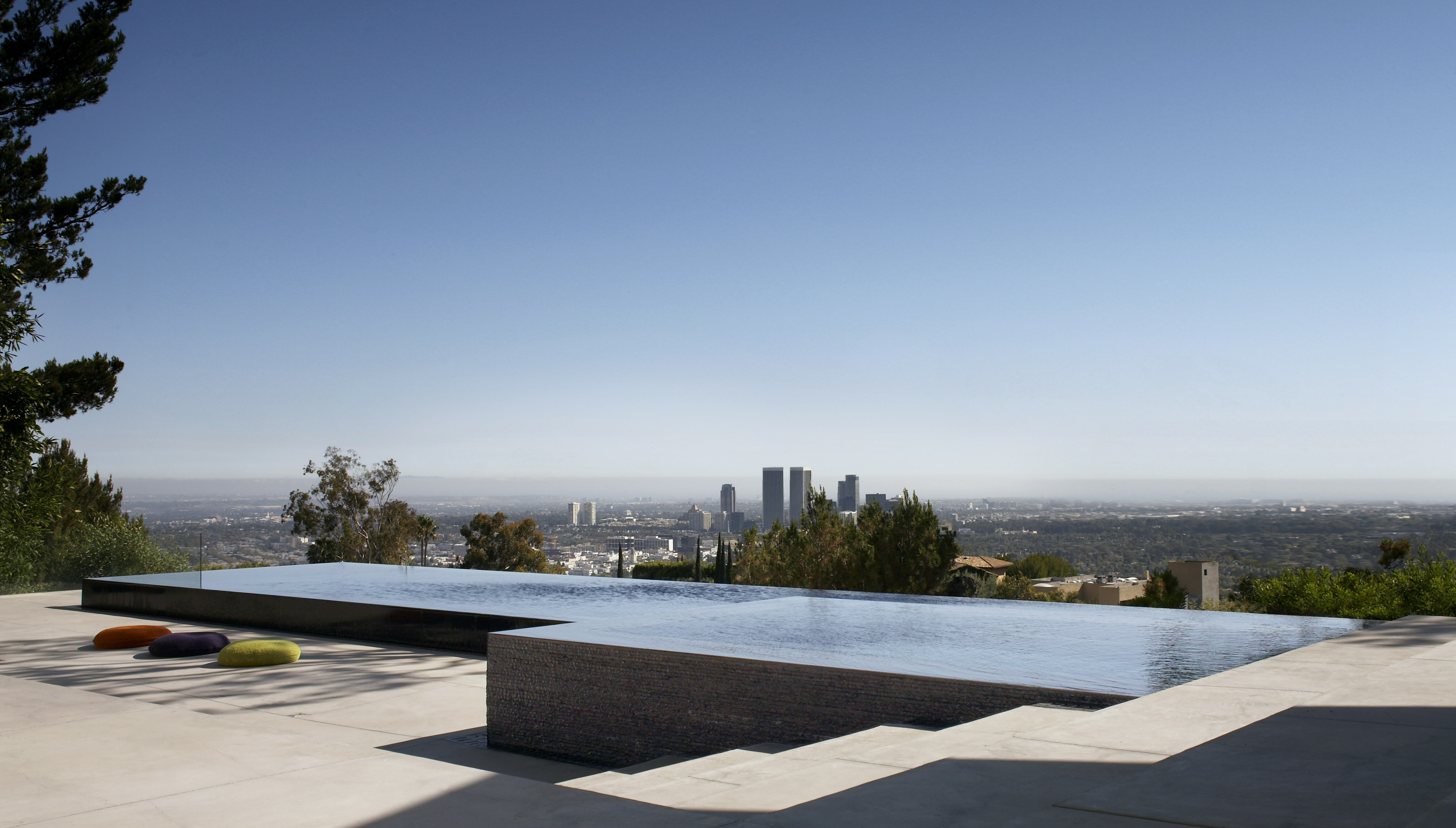 Hollywood Hills Infinity Pool and Terraces by Barry Beer Design ...