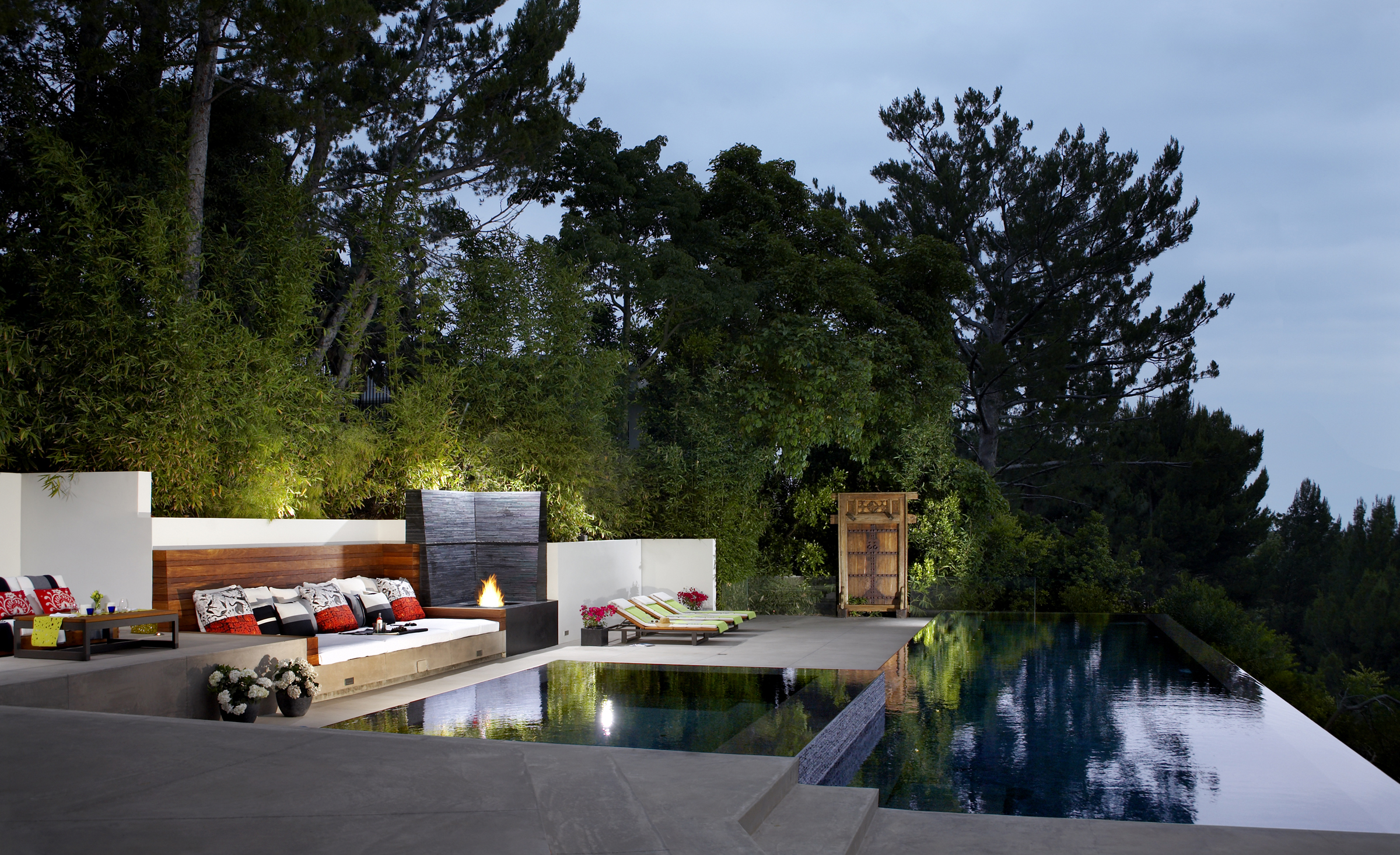 Hollywood Hills Infinity Pool and Terraces by Barry Beer Design ...