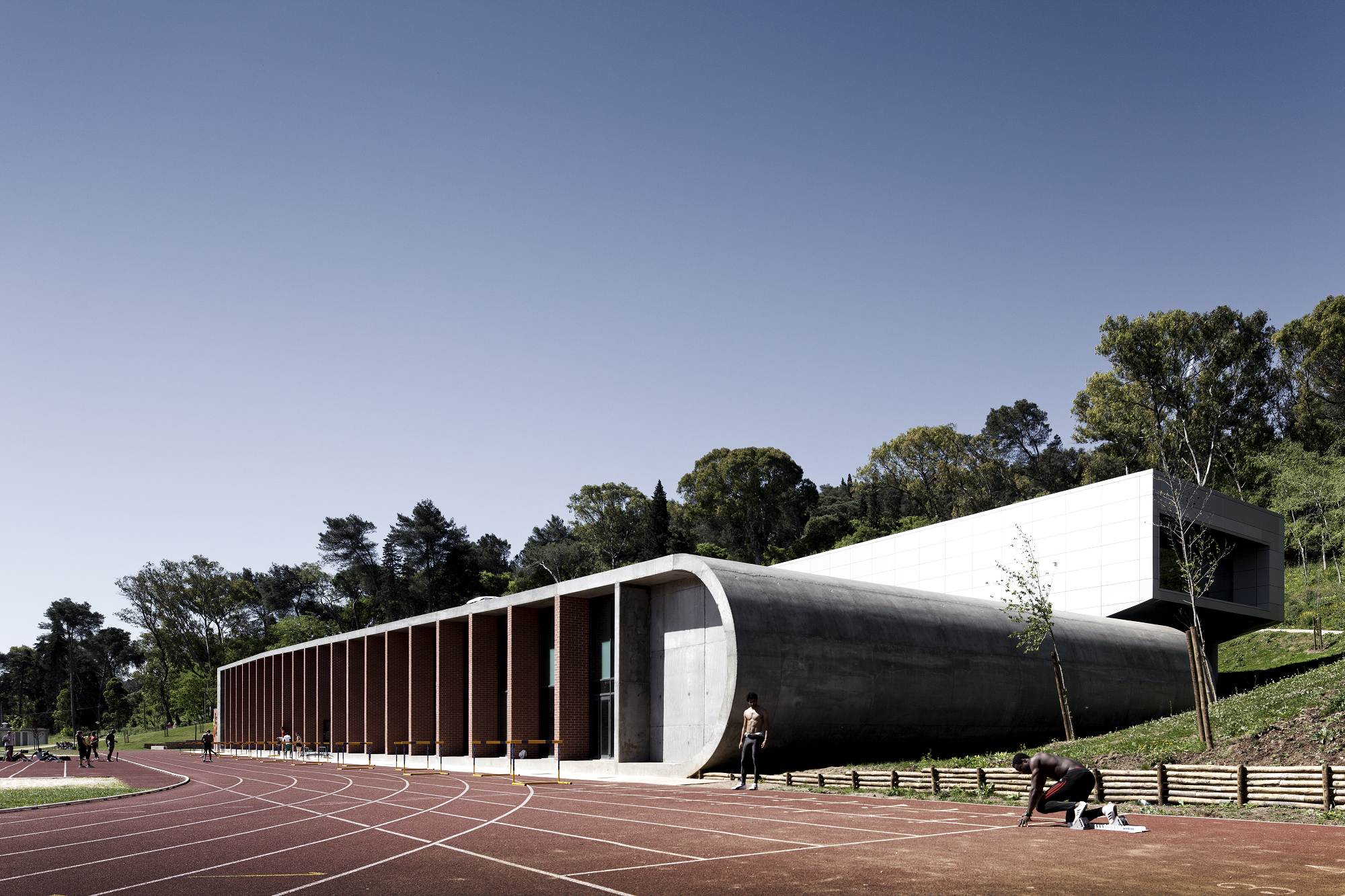 Center for High Performance Athletics in Jamor- Lisbon by Espaço Cidade ...