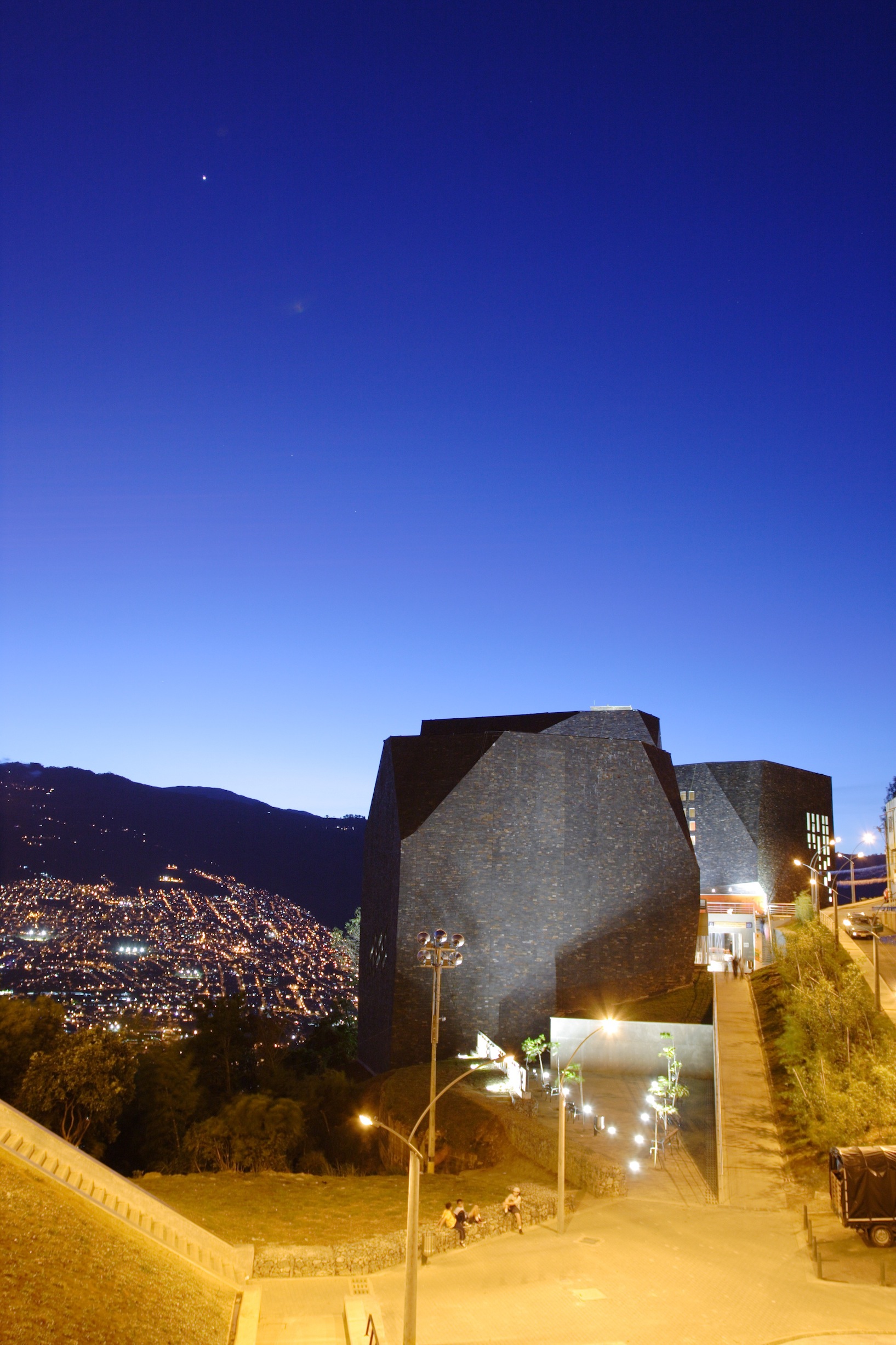 Spain Library Park by EL EQUIPO MAZZANTI - Architizer
