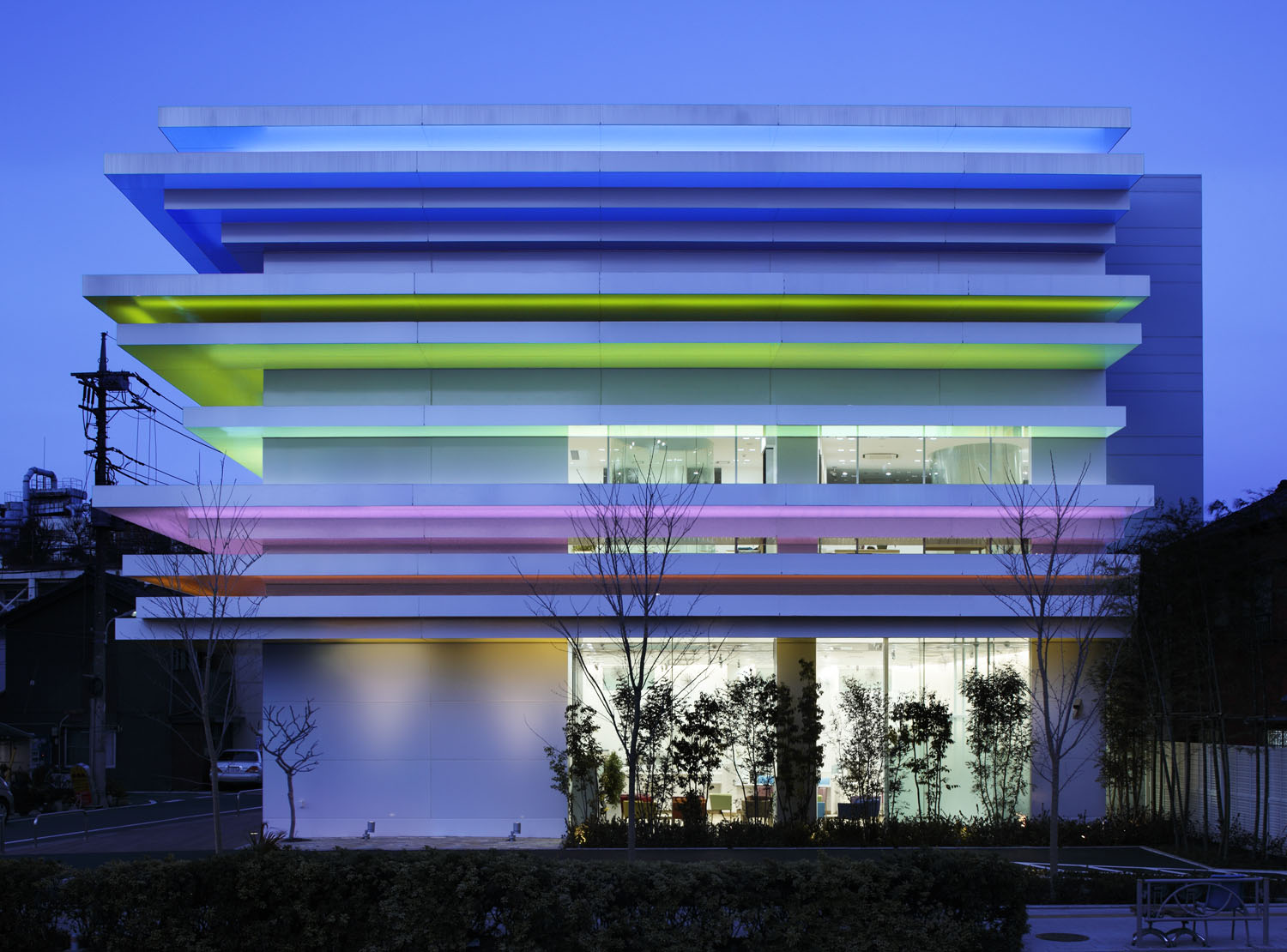 Sugamo Shinkin Bank / Shimura Branch by emmanuelle moureaux INC ...