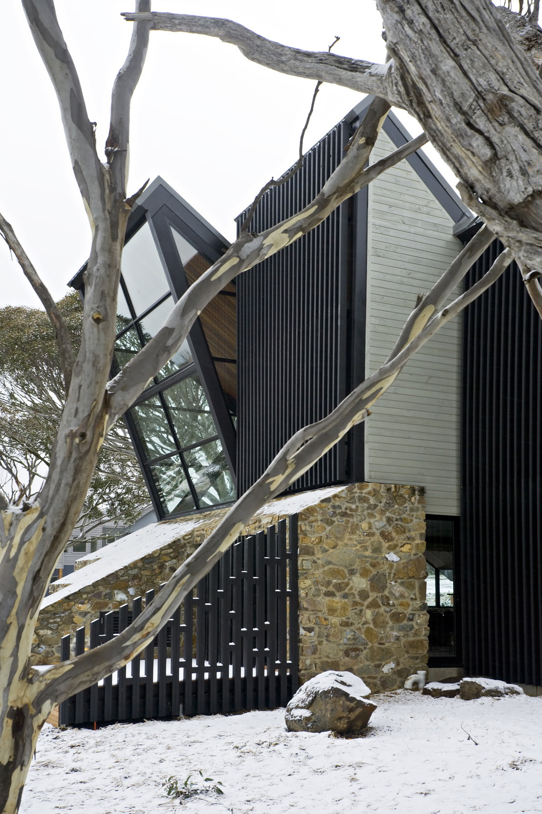 Under the Moonlight House by Giovanni D'Ambrosio - Architizer