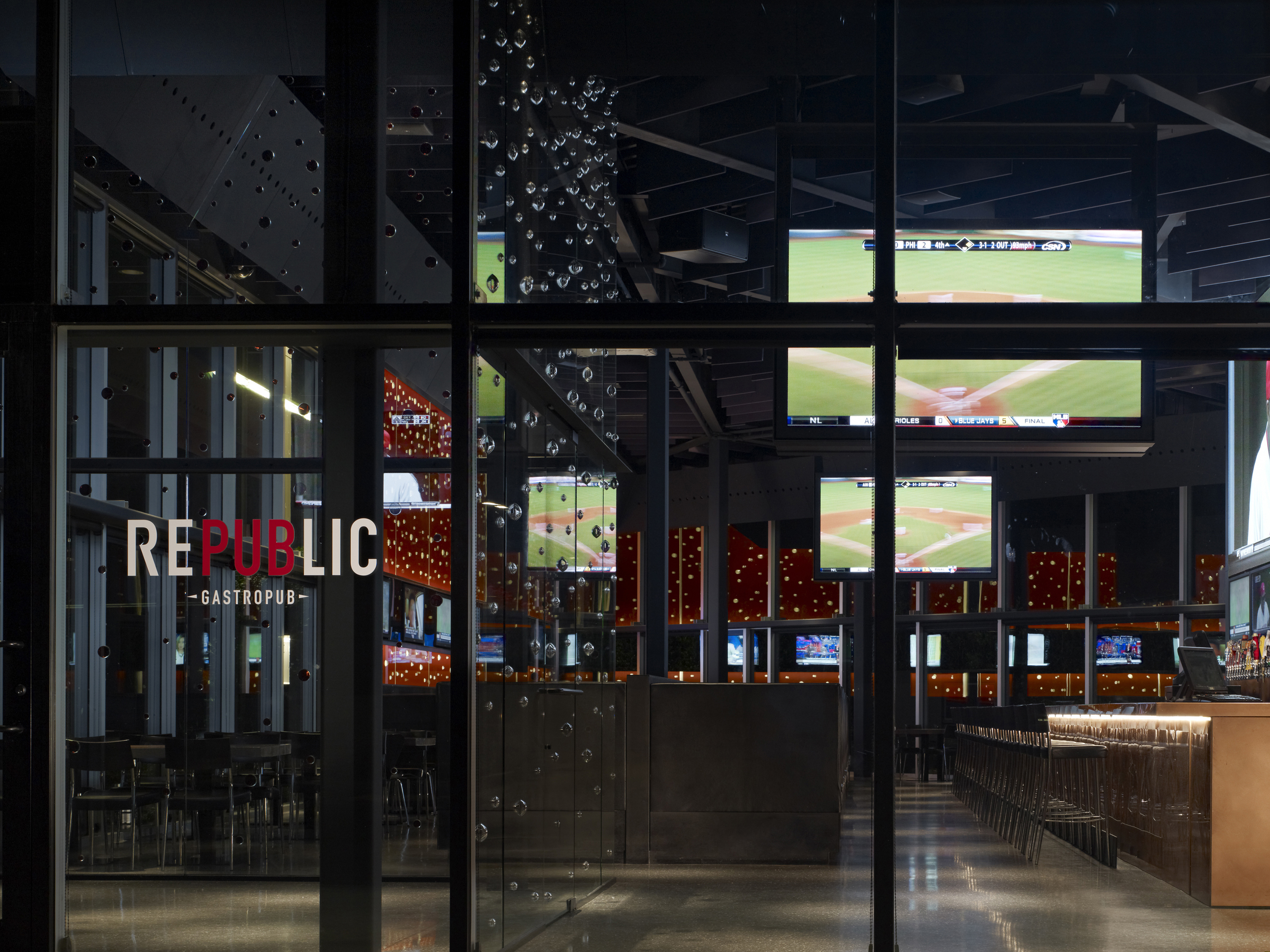 RePUBlic Gastropub - Architizer
