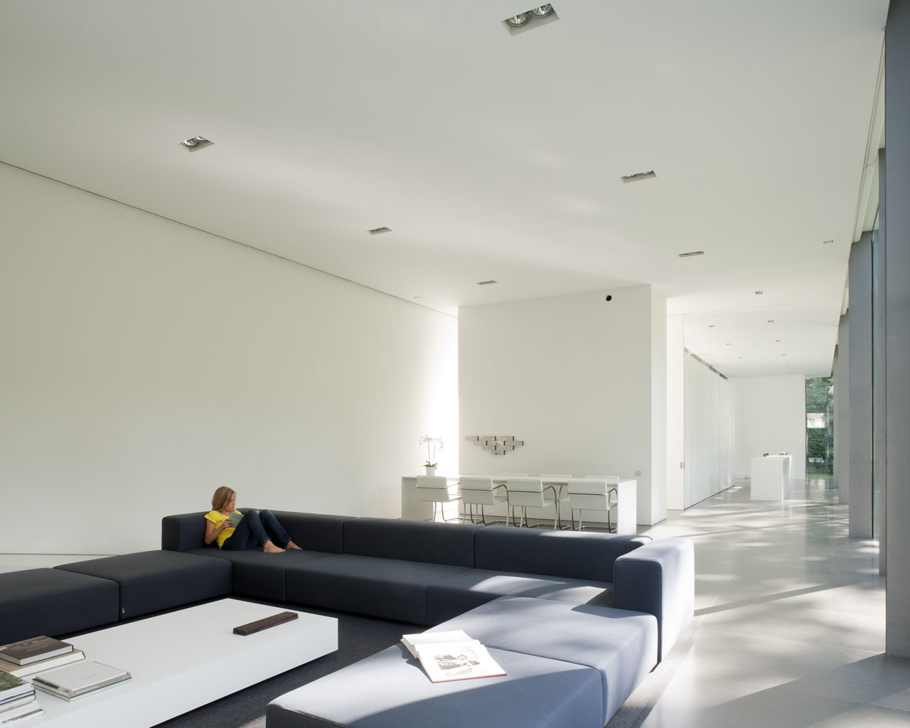 Villa Roces by Govaert & Vanhoutte Architects - Architizer