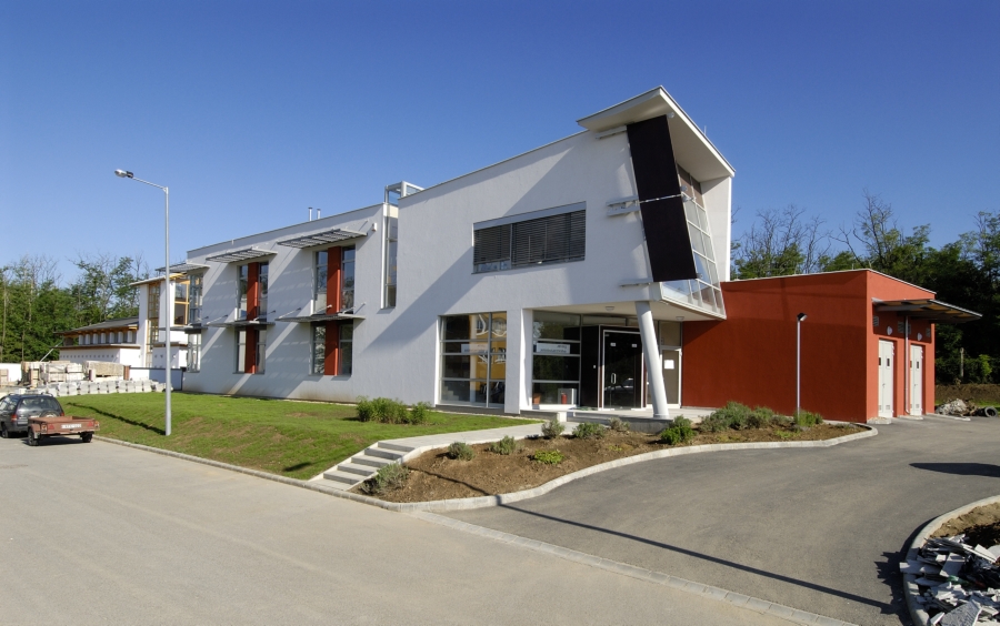 American System (AMSY) Central Building Budaörs - Architizer