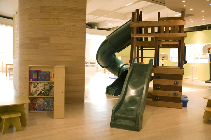 Kids Cafe Piccolo - Architizer