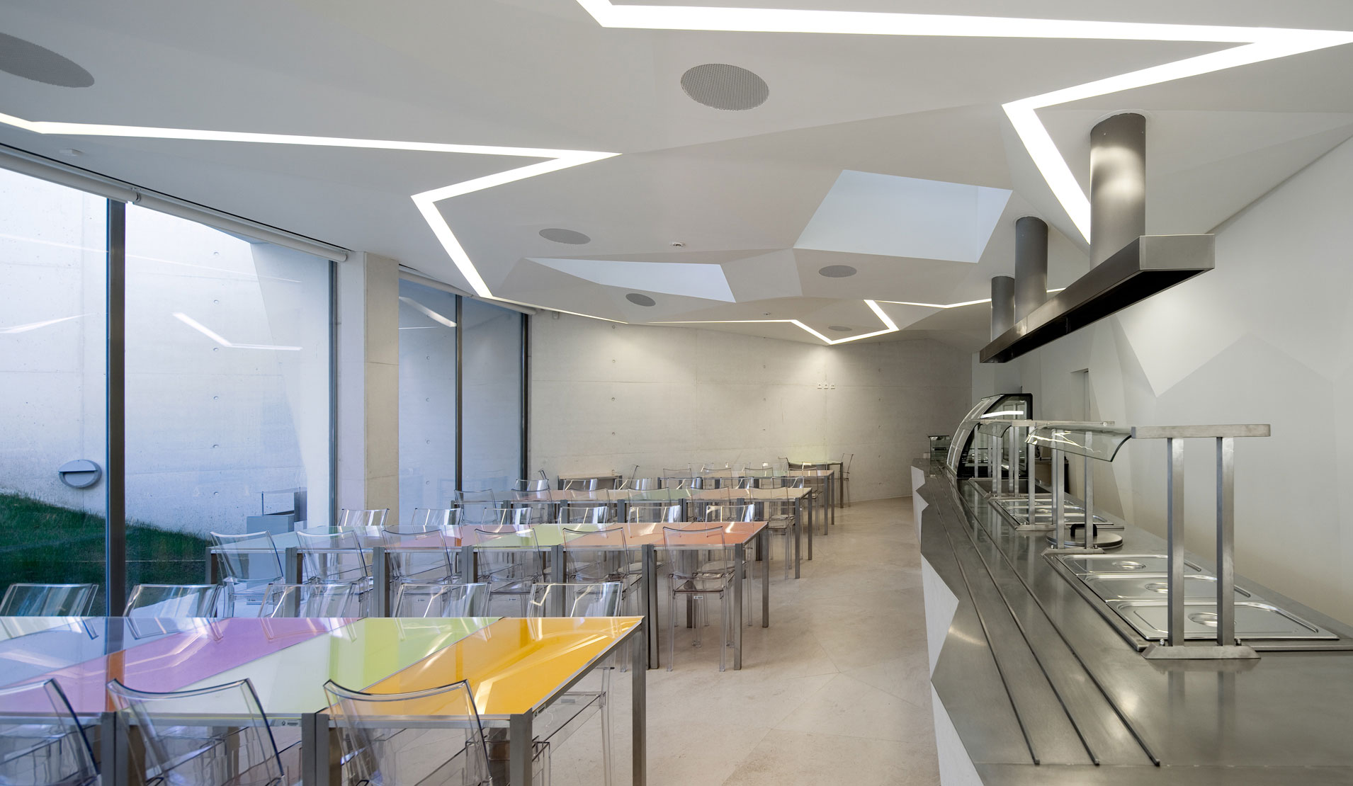 Vodafone Headquarters Building by Barbosa & Guimarães Architects ...