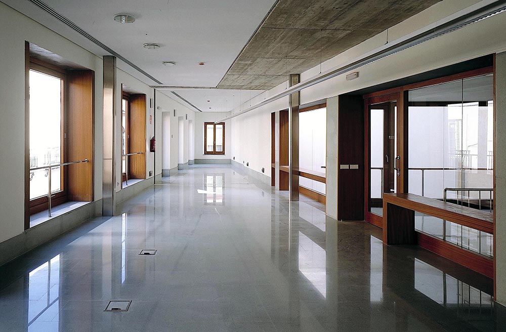 Office Building at the Historic Centre of Seville - Architizer