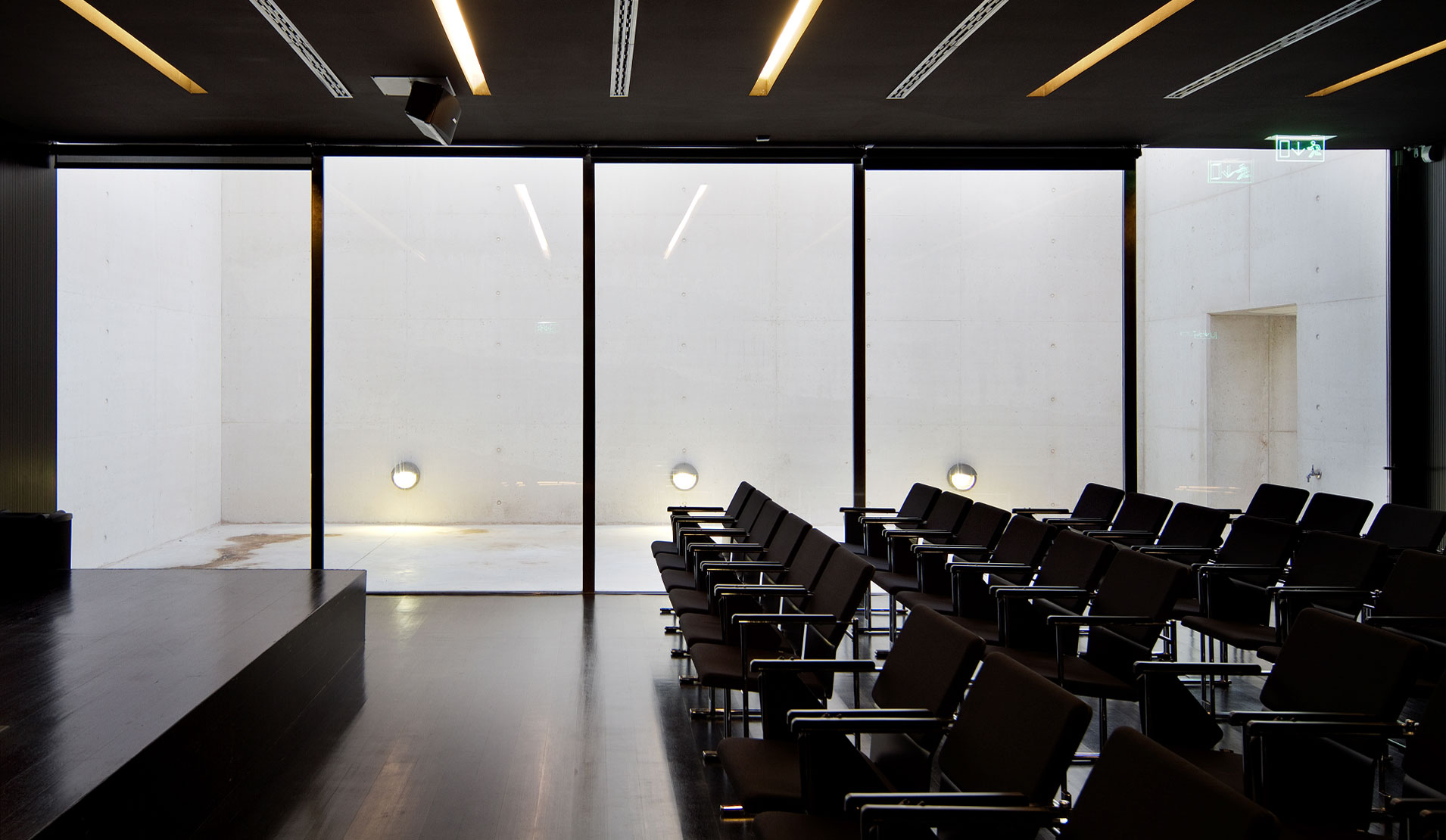 Vodafone Headquarters Building - Architizer