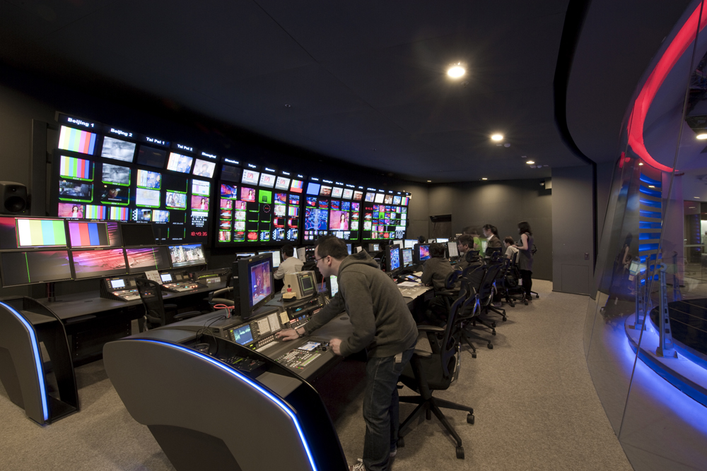 Phoenix Satellite TV Headquarters (HK) News Studio - Architizer