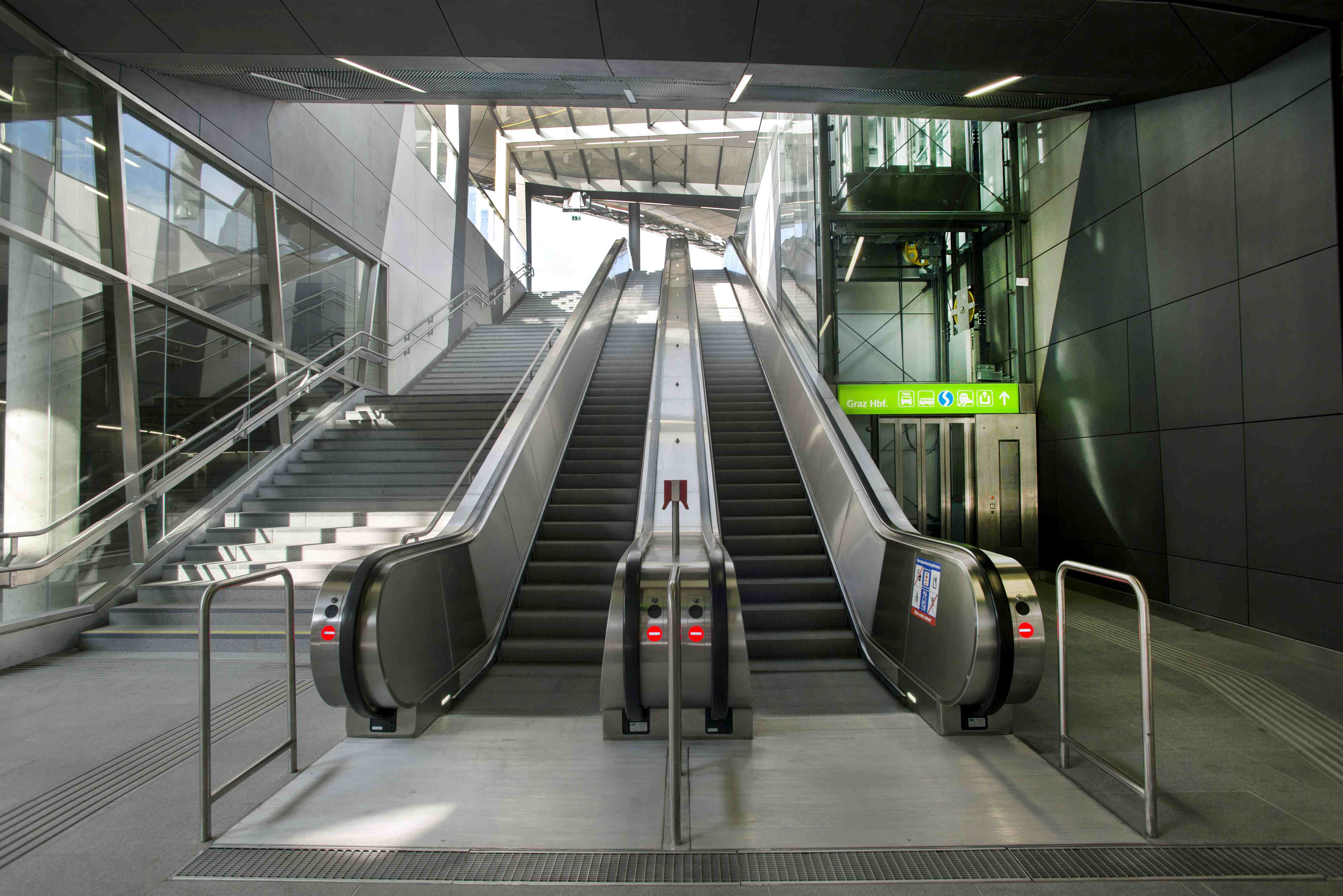 Graz Main Station Local Transport Hub by Zechner & Zechner - Architizer