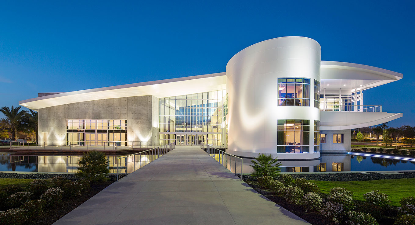 Embry-Riddle Aeronautical University Jim W. Henderson Administration ...