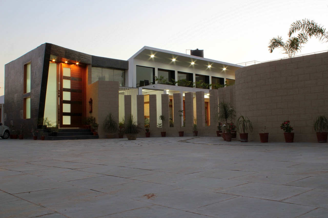 Weekend House @ Mahudi - Architizer