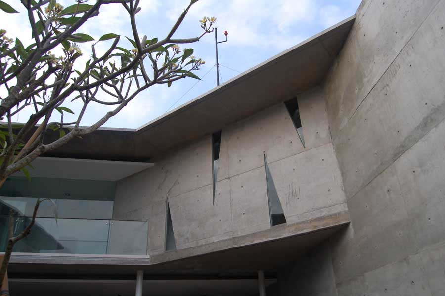 Kindah Office - Architizer