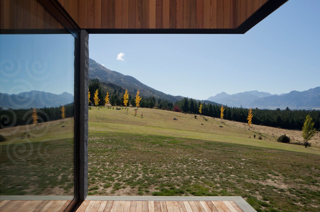 Lake Hawea Courtyard House by Glamuzina Paterson Architects - Architizer