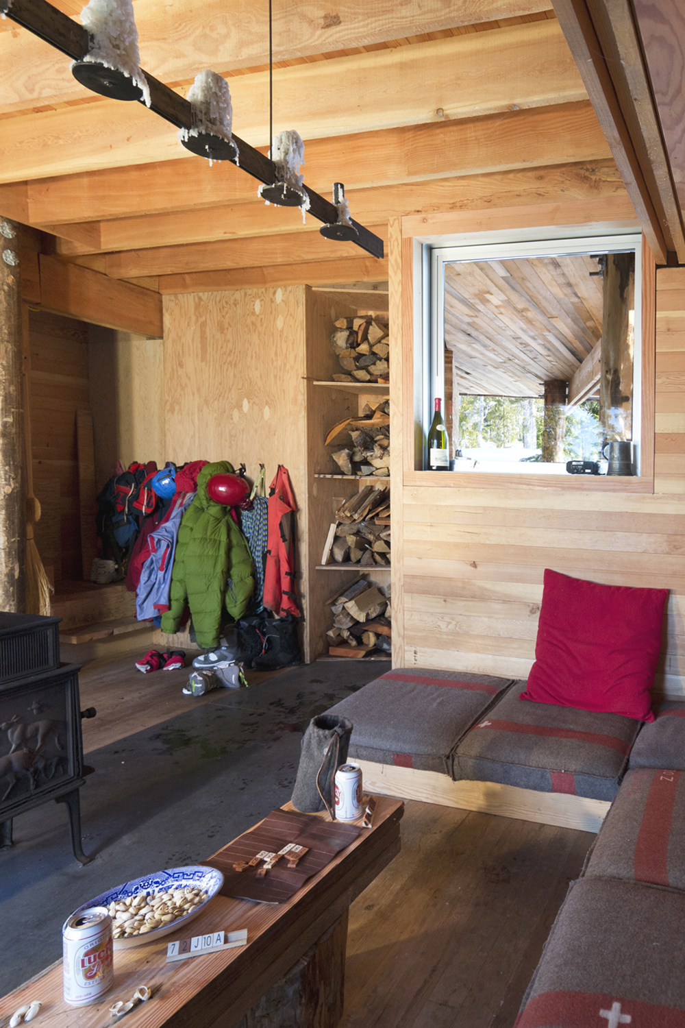 Alpine Cabin by Scott & Scott Architects - Architizer