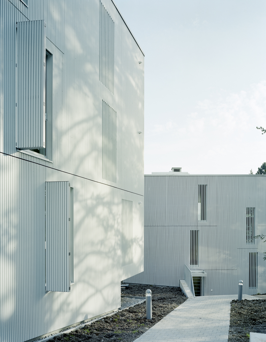 Triangle House by E2A Piet Eckert und Wim Eckert Architekten - Architizer