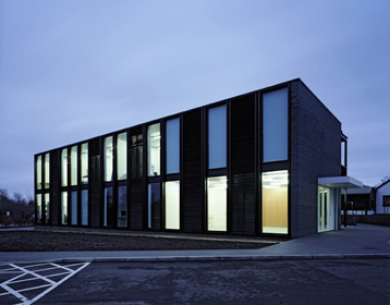 Student Village, Royal Veterinary College by Hawkins\Brown - Architizer