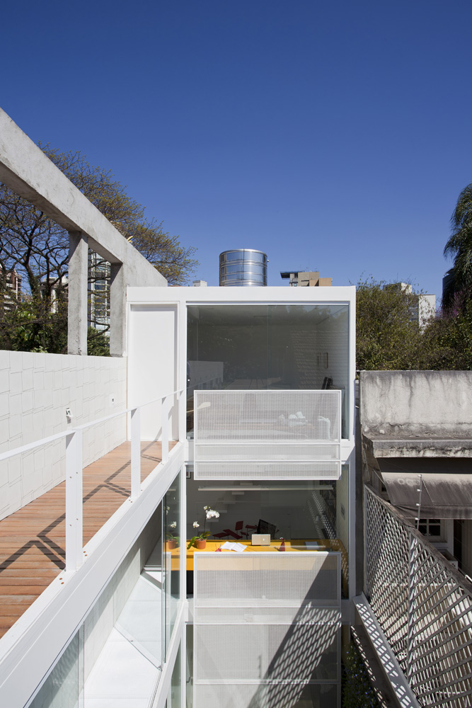 House 4x30 by CR2ARQUITETURA, FGMF - Architizer