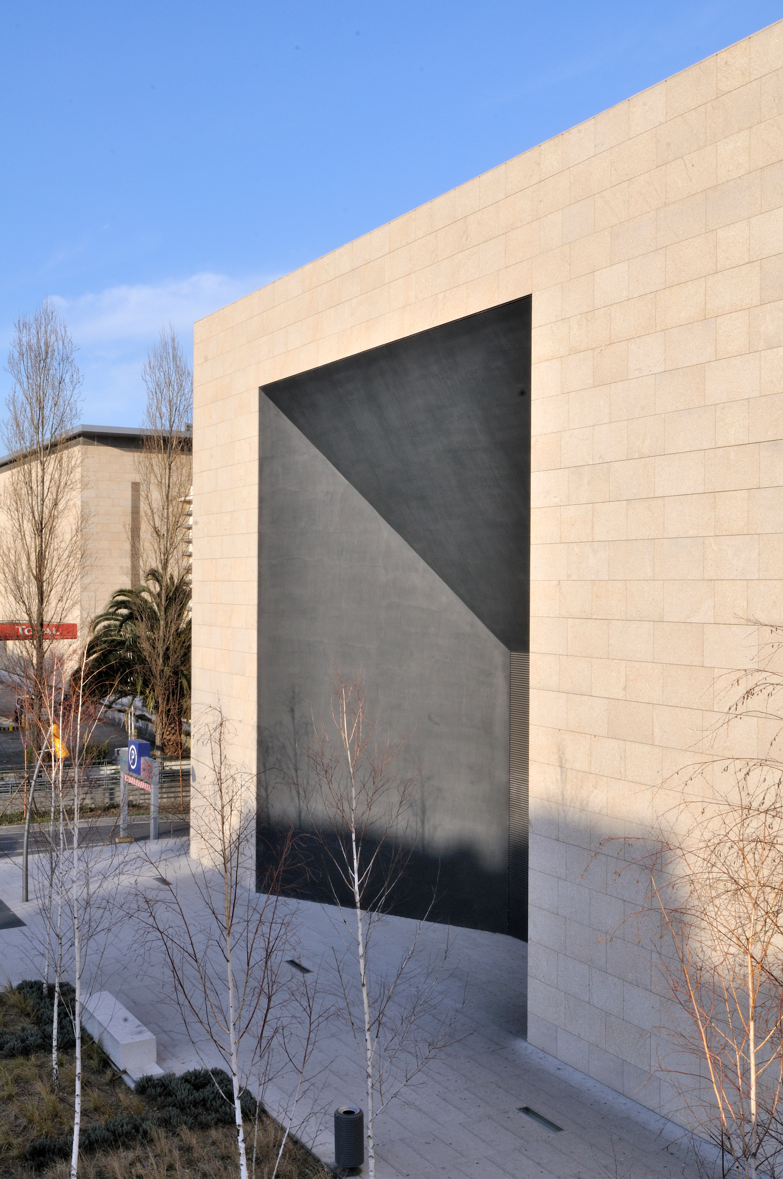 Braga Parque Shopping Mall by FVArquitectos - Architizer