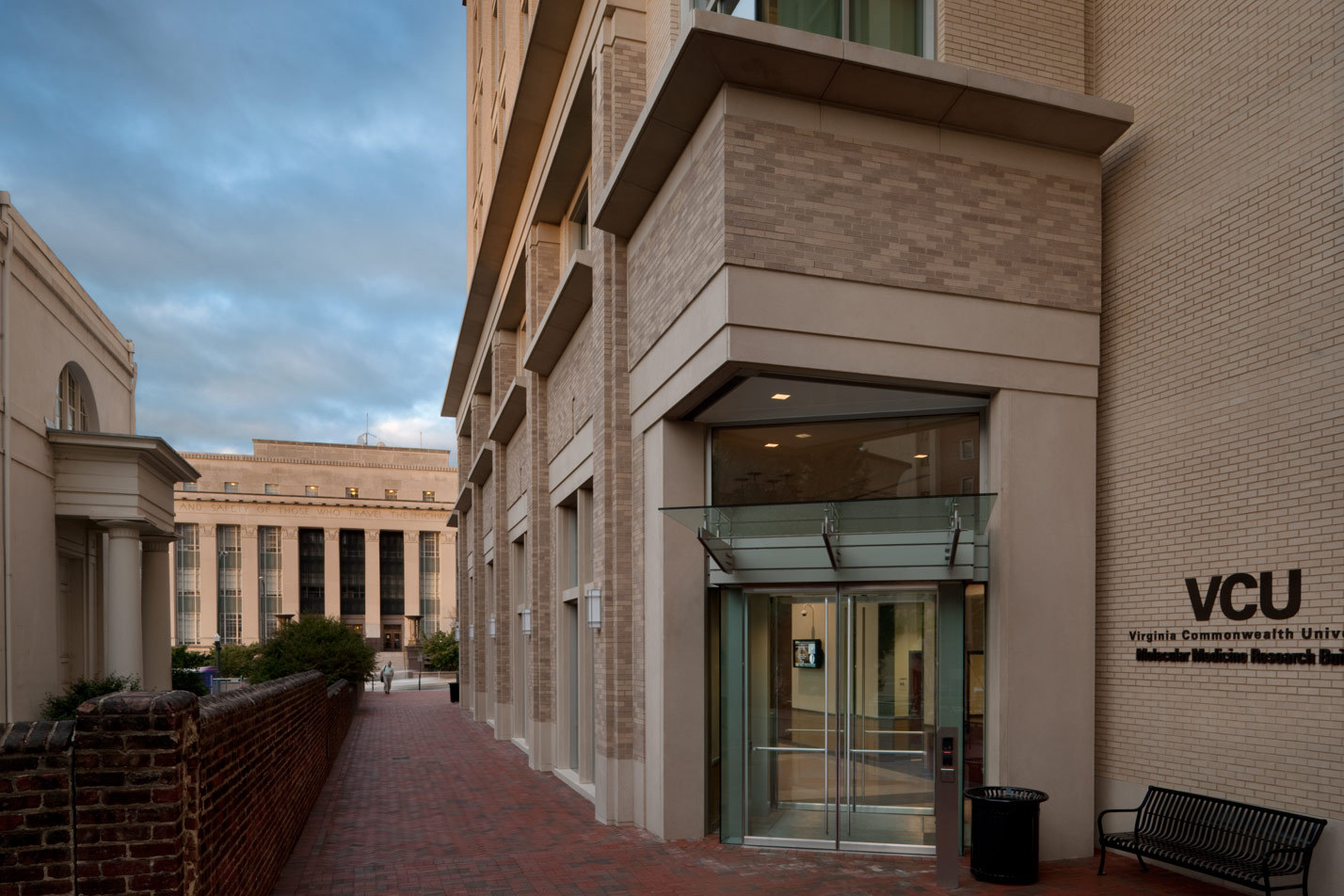 VCU, Molecular Medicine Research Building by Ballinger - Architizer