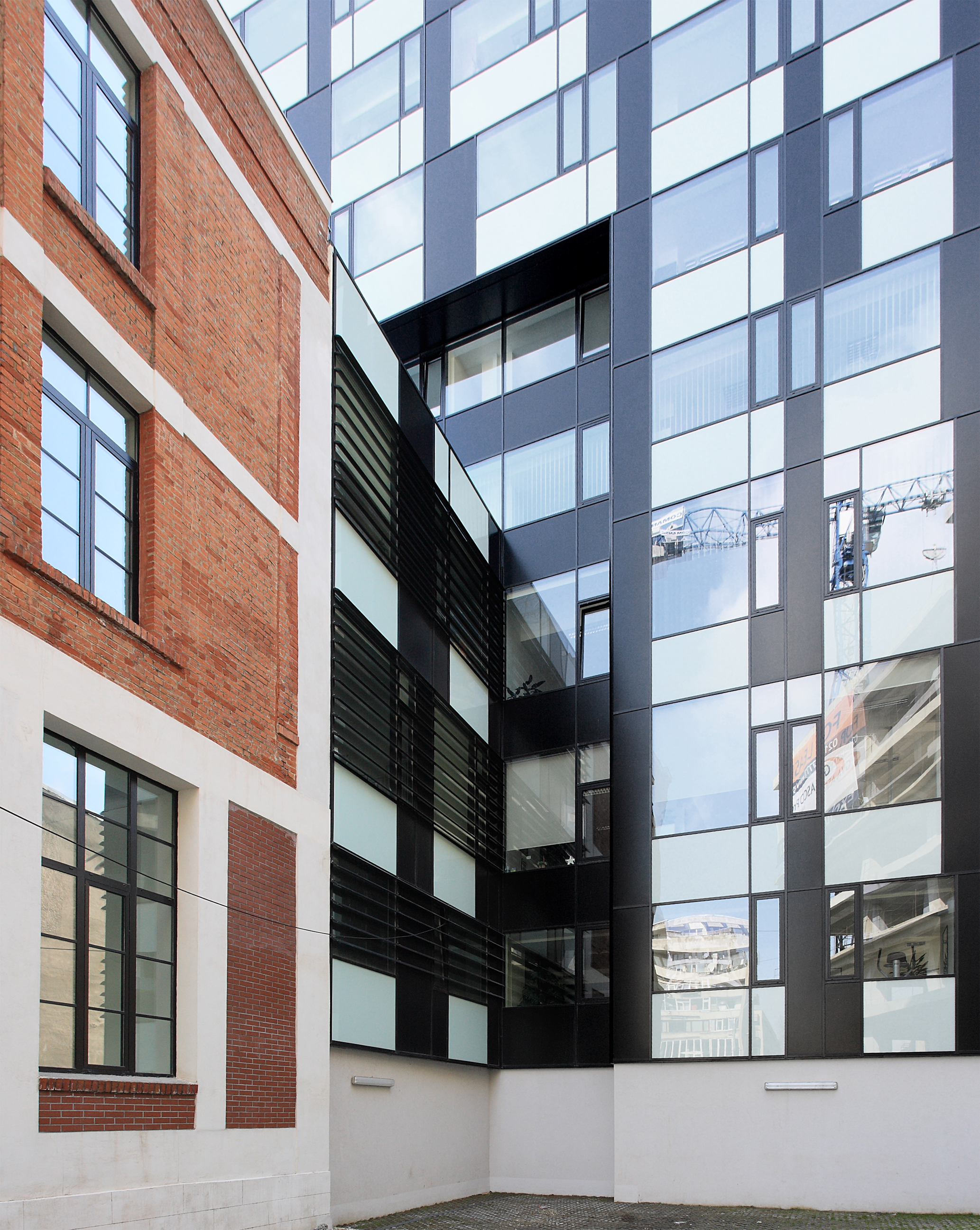 Metropolis Center by Bureau XII, 100P - Architizer