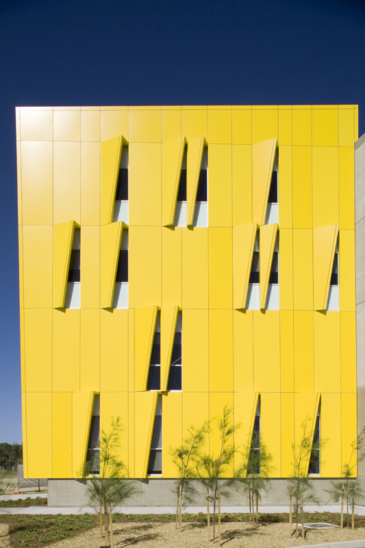 Southern Cross University Foundation Building by GHDWoodhead - Architizer