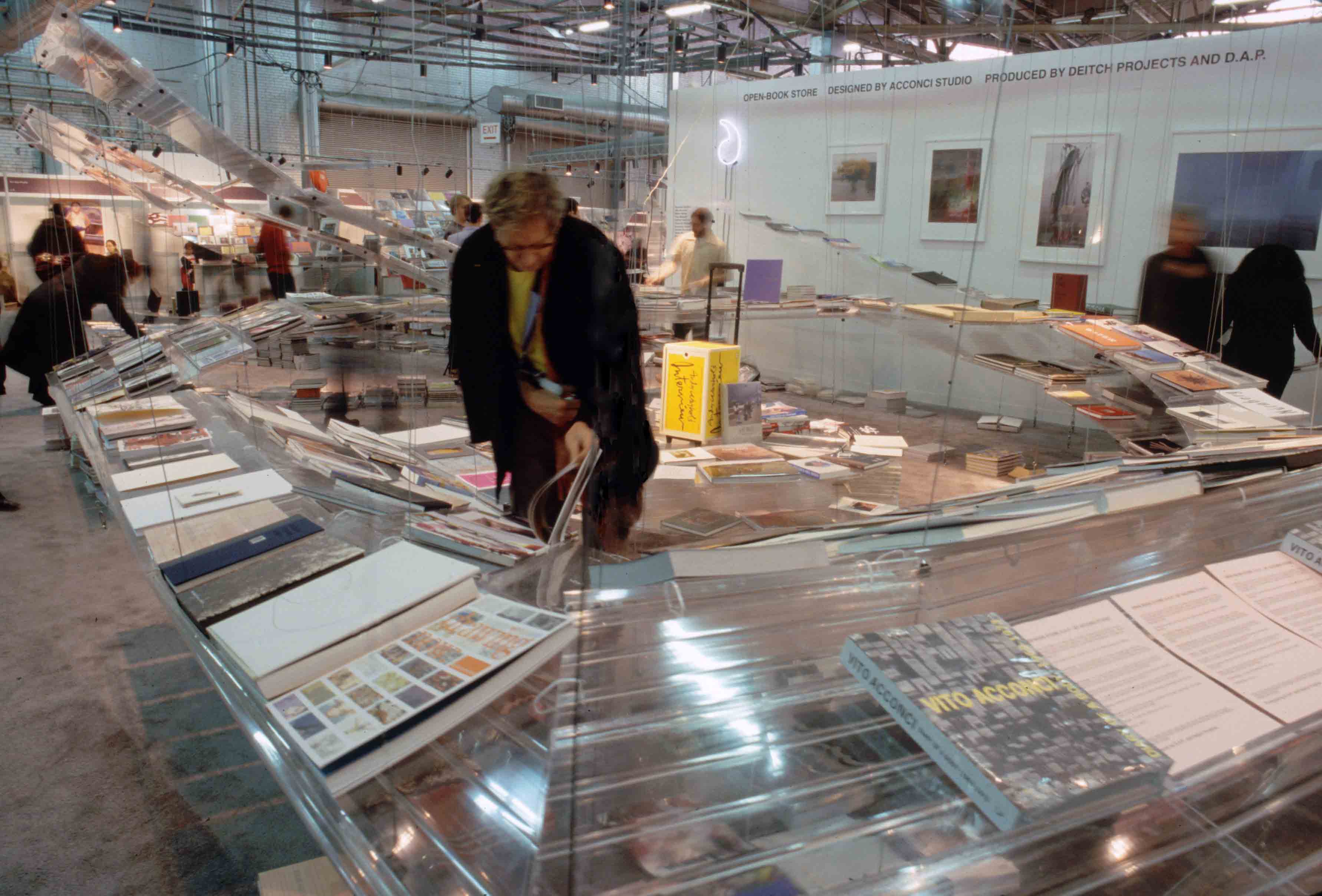 OPEN-BOOK STORE - Architizer