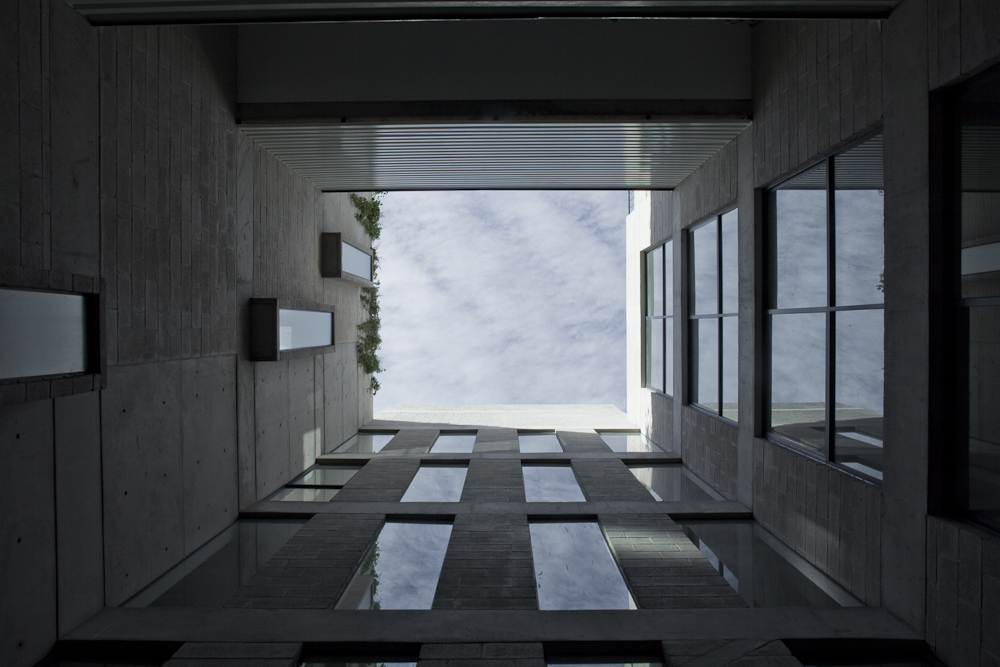 CMN Pop Up Store by AT103 - Architizer