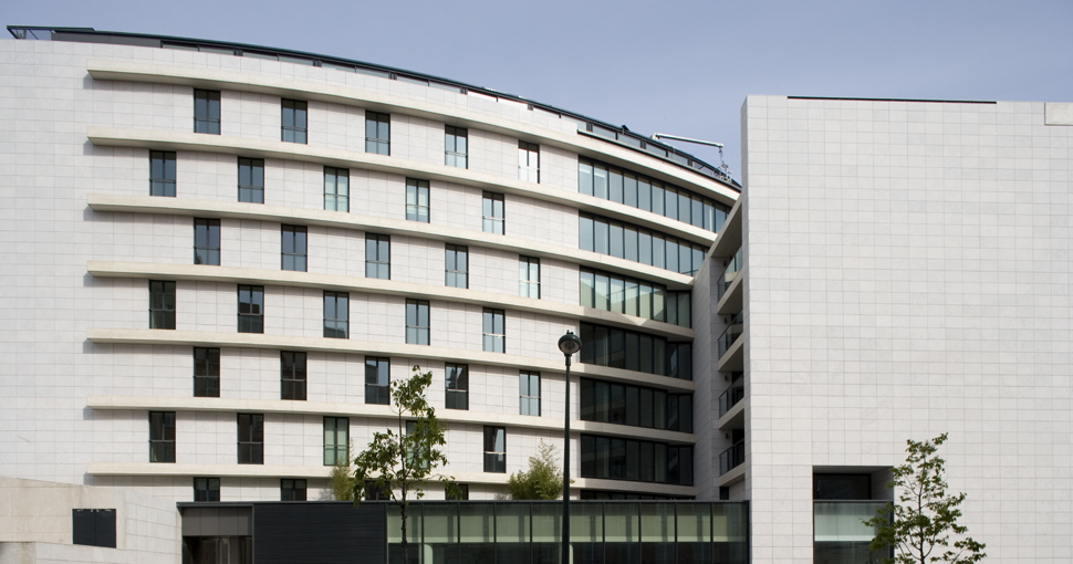 “Alto do Parque” Residential Building by OPERA | Design Matters ...