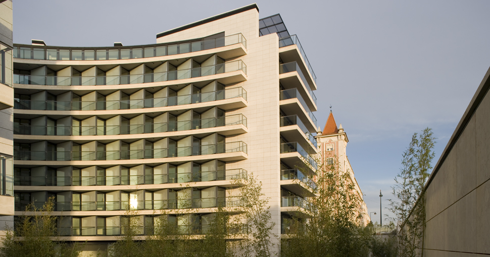“Alto do Parque” Residential Building by OPERA | Design Matters ...