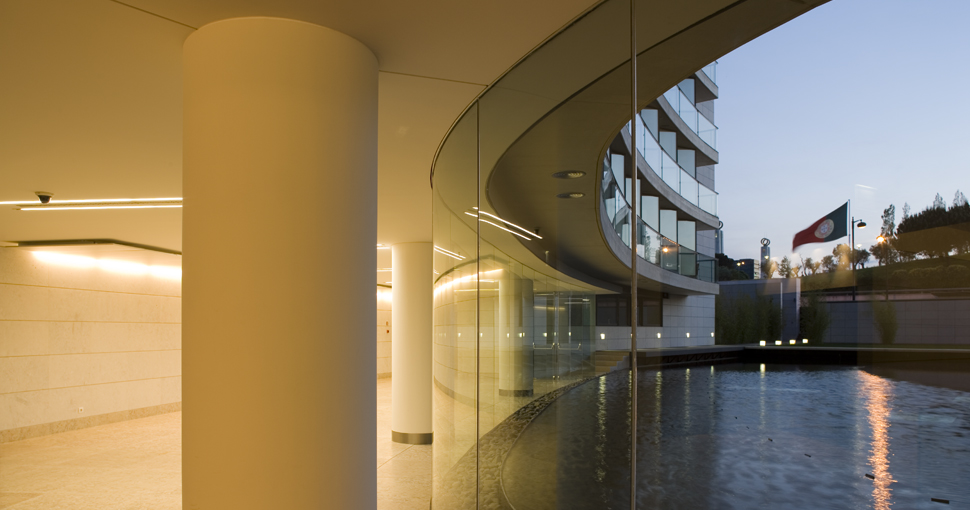 “Alto do Parque” Residential Building by OPERA | Design Matters ...