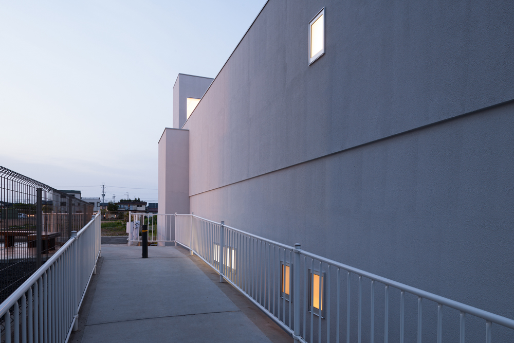 Promenade House by FORM / Kouichi Kimura Architects - Architizer
