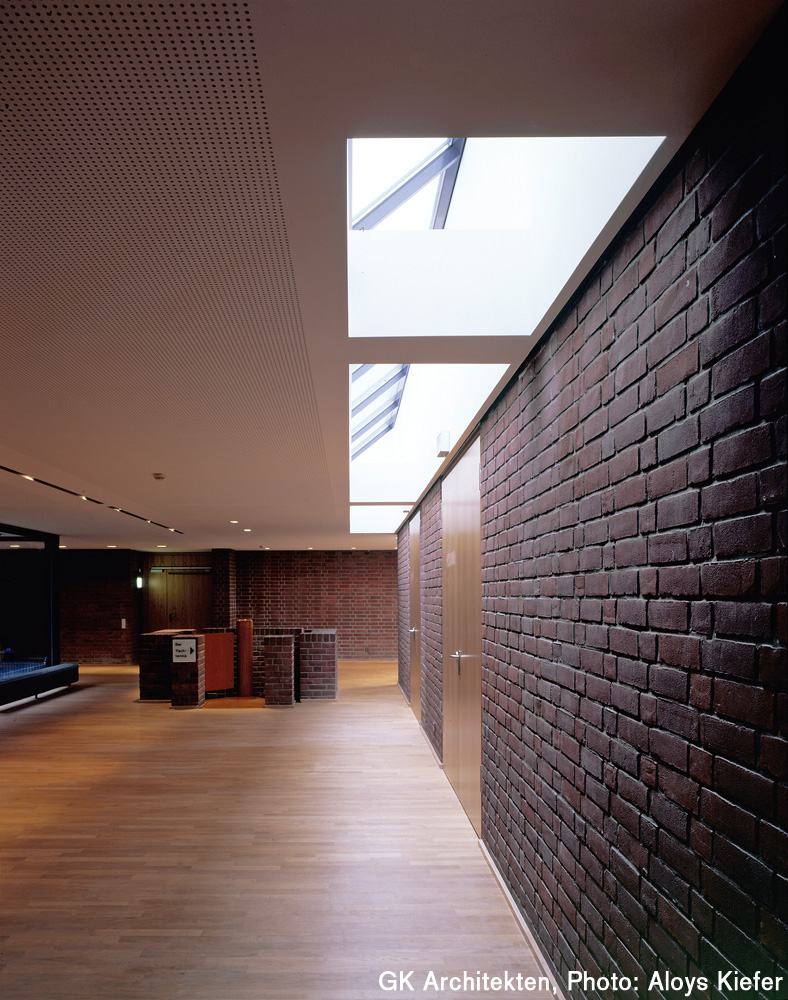 TK Health Insurance Personnel Training Center by GK Architekten ...