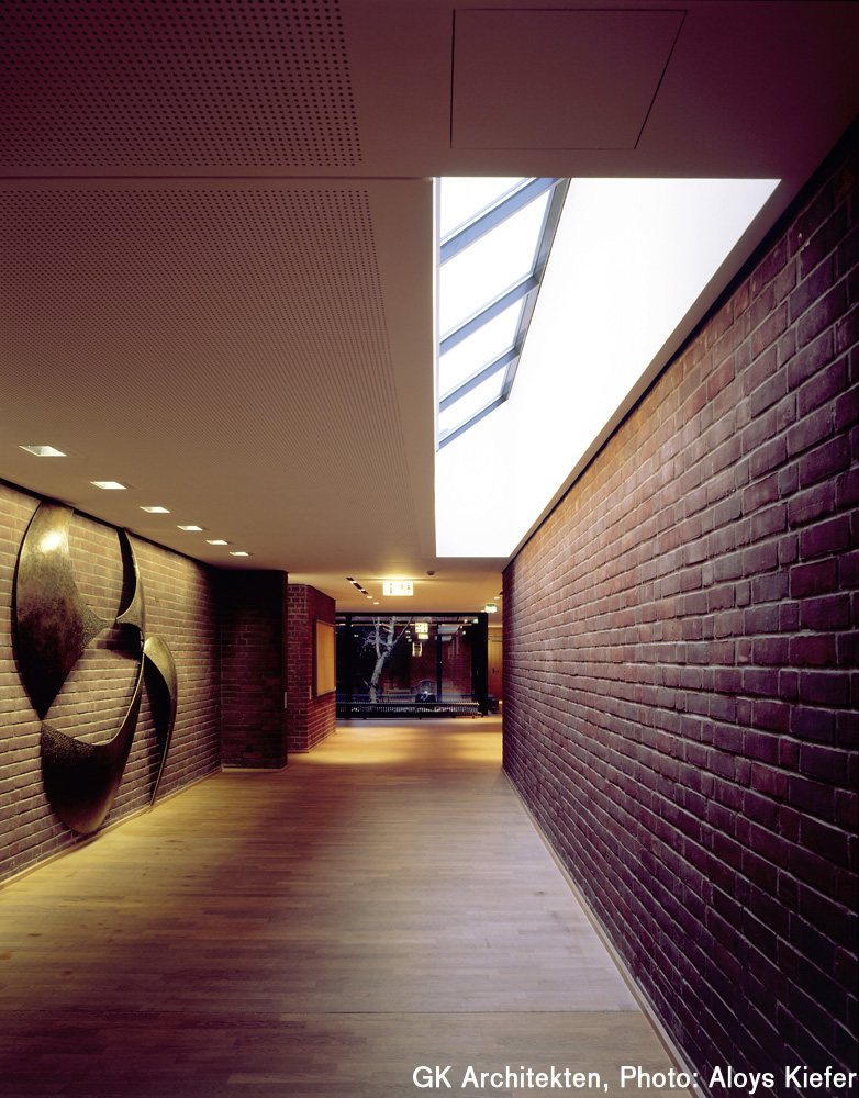 TK Health Insurance Personnel Training Center by GK Architekten ...