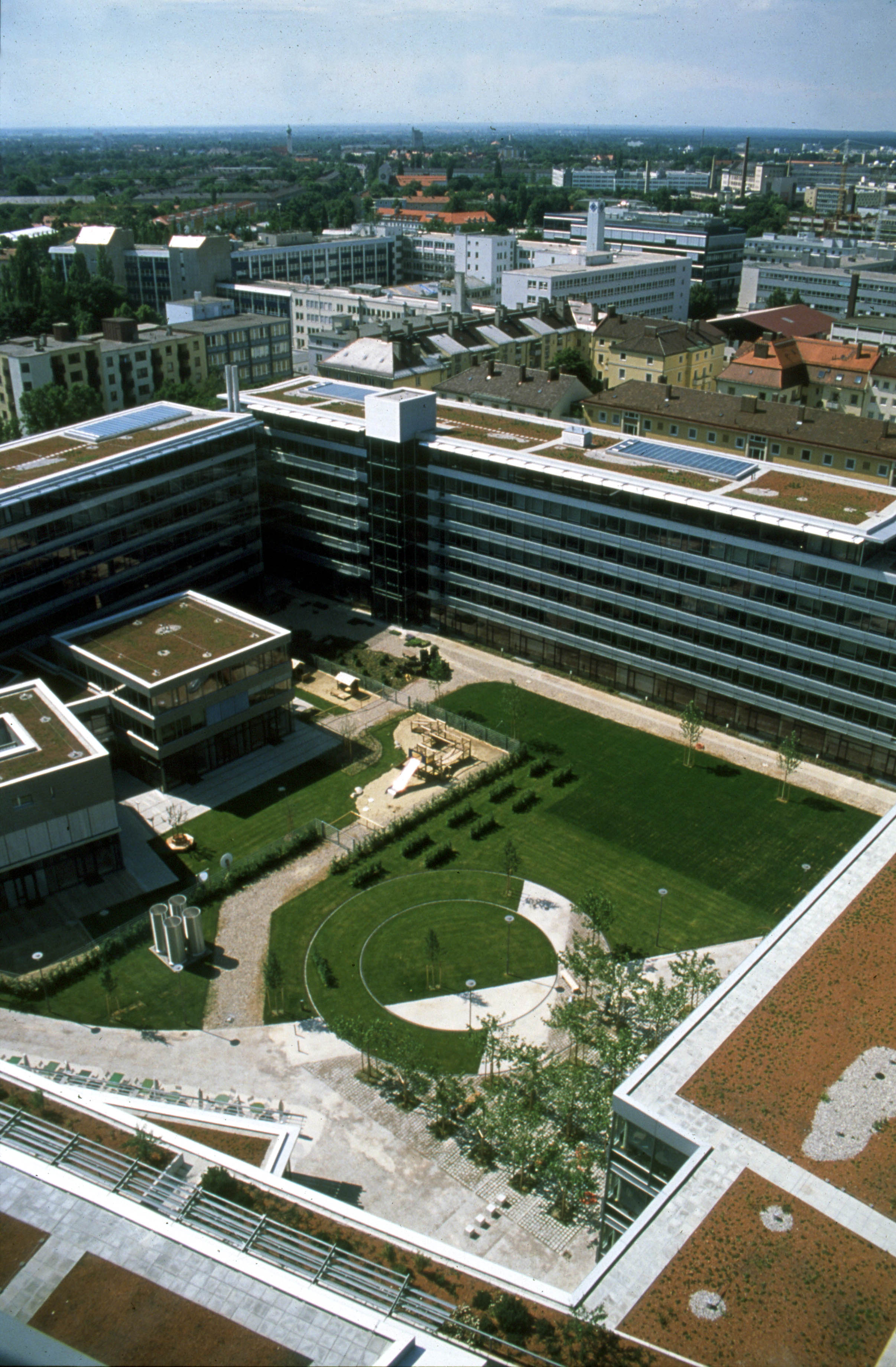 Courtyard In The Wind by Acconci Studio - Architizer